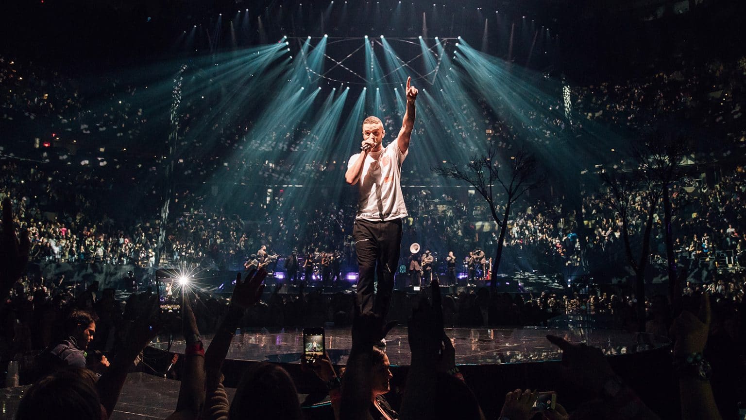 Concert là gì? Các bước để tổ chức live concert thành công - Á Châu ...